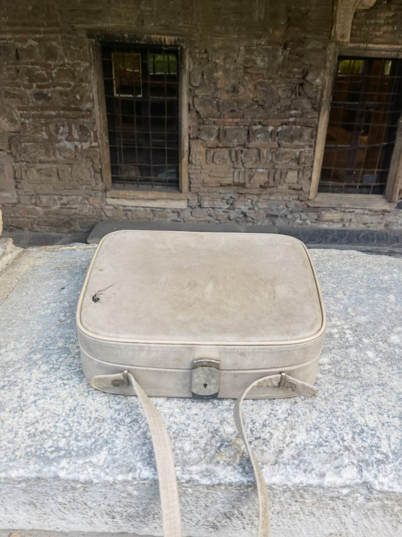 Singer Vintage Typewriter, 1960's Manual Typewriter Made in Holland - Etsy