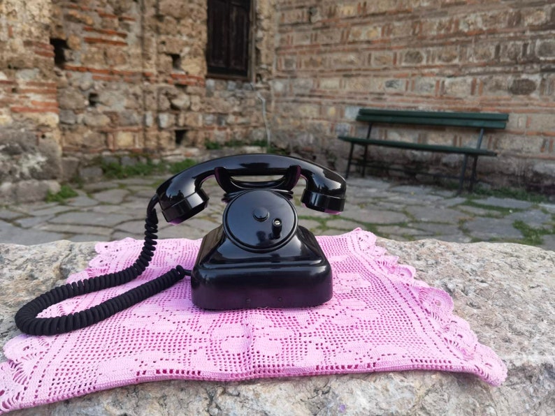 1940's Bakelite Telephone, Vintage Black Bakelite Rotary Phone in Mint ...