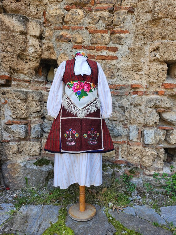 Woman's antique folklore costume from the villages of… - Gem