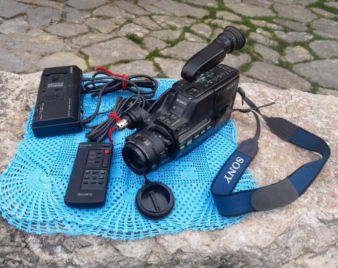 Sony CCD - F455E Handycam, Vintage 1991 Sony Hand Camera Recorder - Etsy