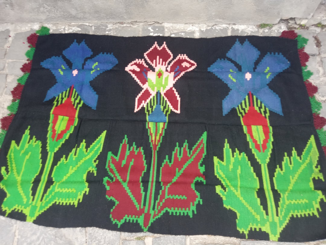 Hand Woven Rug. Wall Decor Rug, Wall Hanging. Handmade Wall Hanging ...