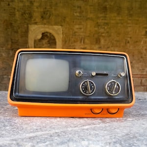 Space Age Orange 1970's Portable TV, Vintage Rare Space Age Design CRT ...