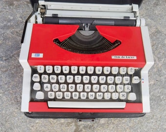 Unis TBM De Luxe Cyrillic Typewriter, Vintage Steel Portable Typewriter ...