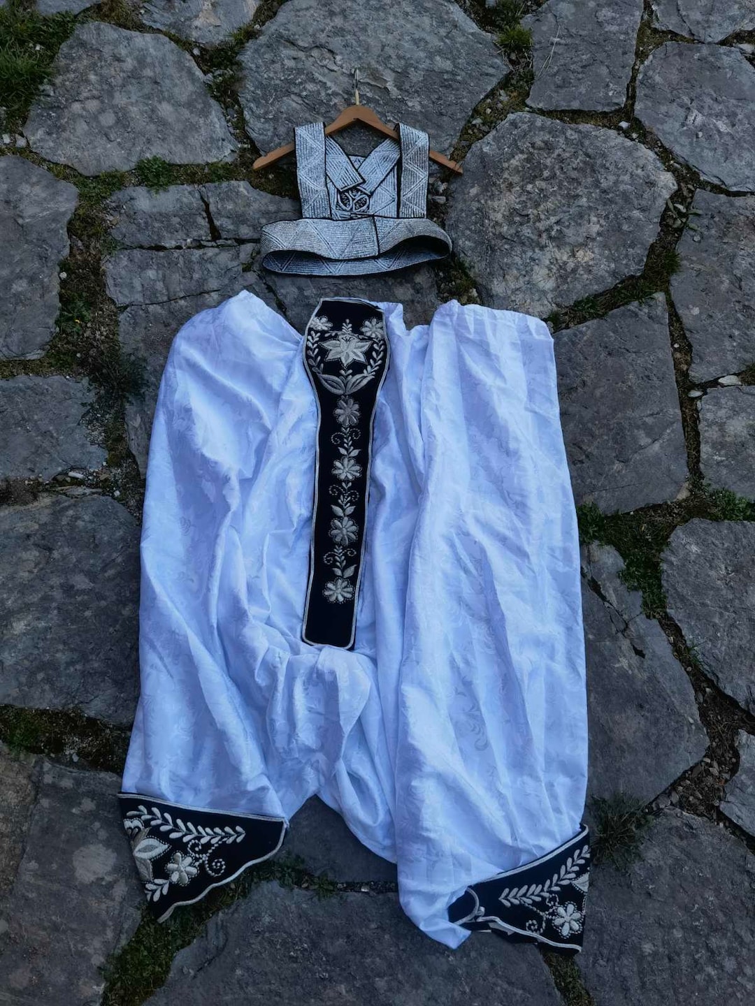 Vintage 1970's Ethnic Vest and Pants - Centijani Shalvari Part of Woman ...