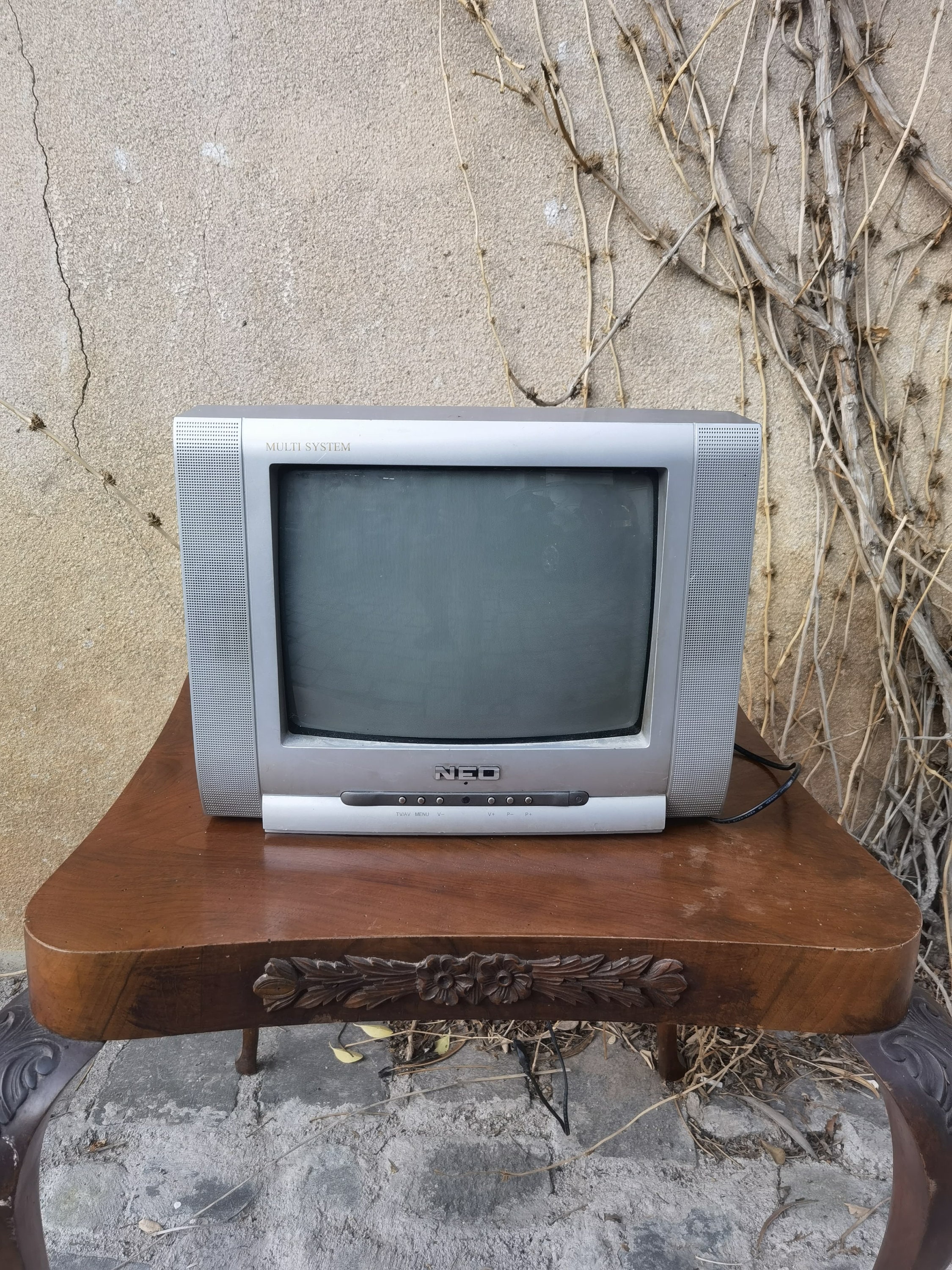 NEO Color Crt Television, Vintage Working Gaming TV, 1990's CRT ...