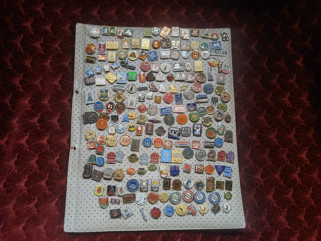 Lot of 200+ Metal Pins, Vintage Commercial Pins More Than 200 Pieces ...