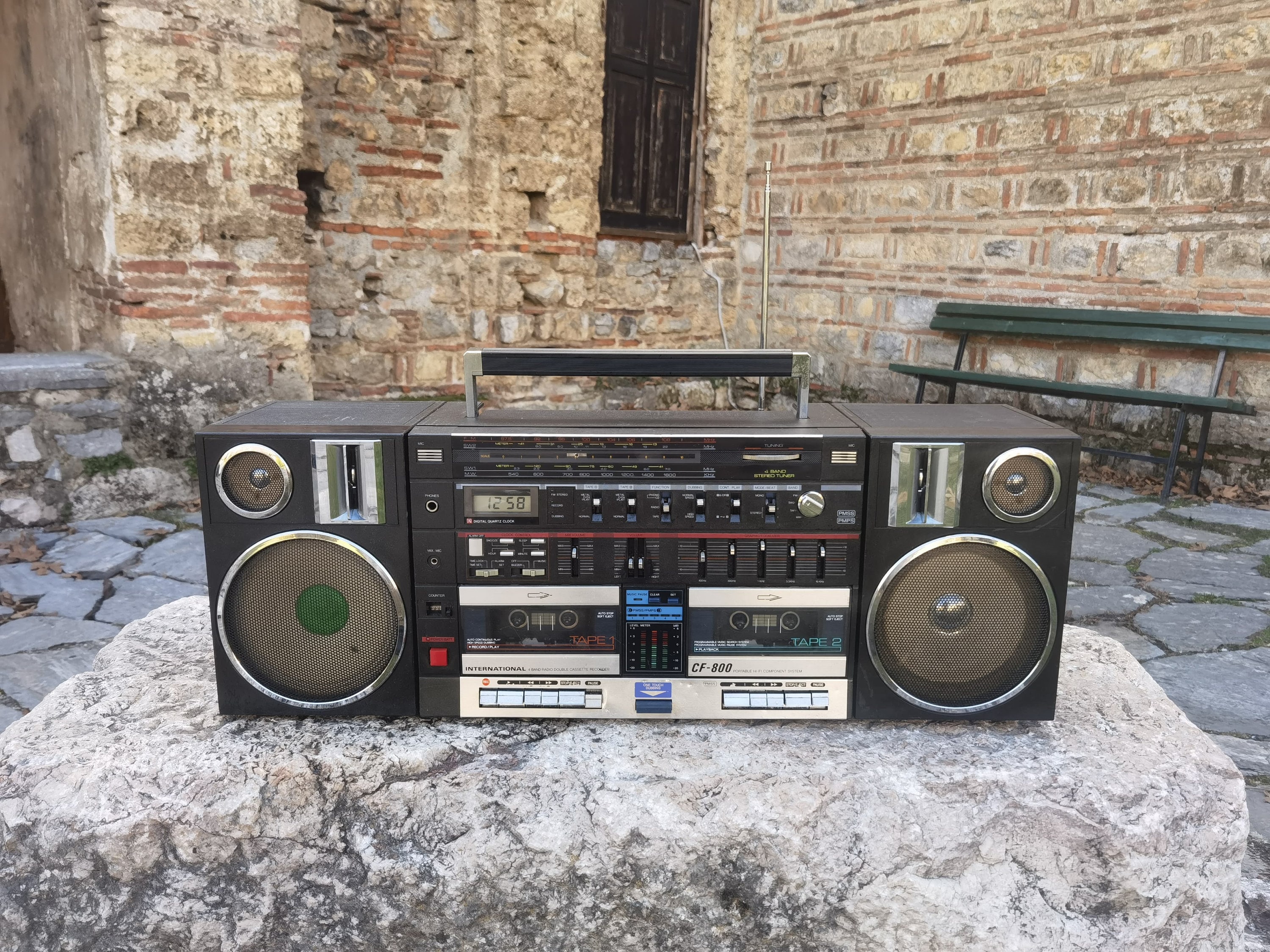 International CF-800 Boombox, Large Retro Boombox Ghettoblaster ...