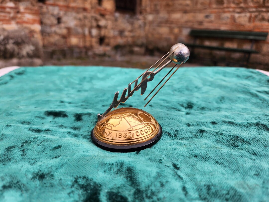 USSR First Satellite Souvenir Sputnik МИР, 4.10.1957 Space Age Souvenir ...
