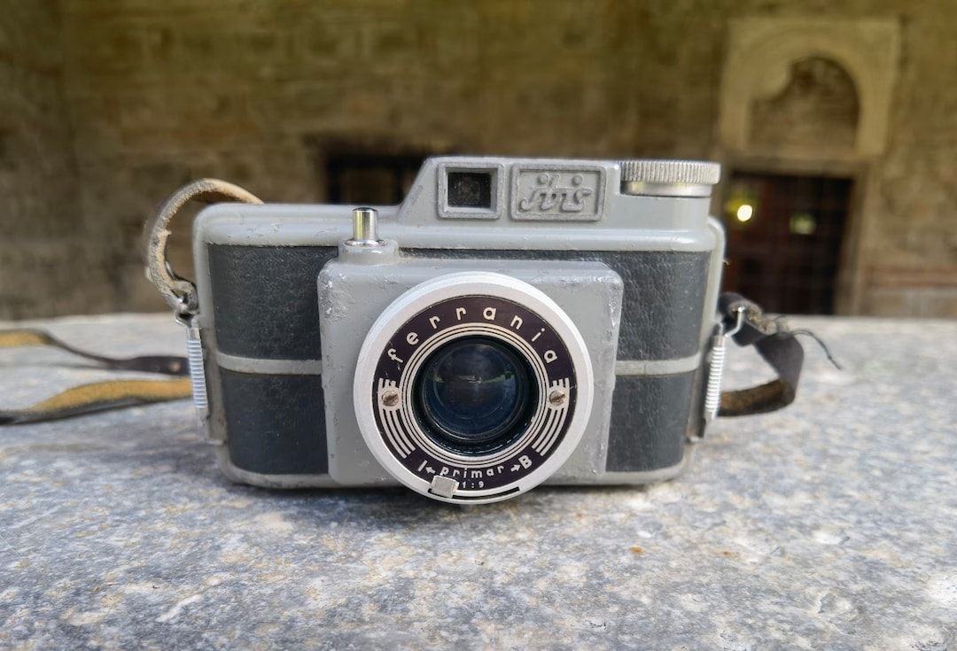 Ferrania Ibis Vintage Metallic Camera, 1950's 127 Mm Italian Camera - Etsy