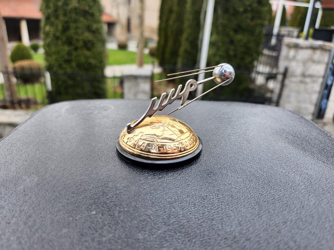 USSR First Satellite Souvenir Sputnik МИР, 4.10.1957 Space Age Souvenir ...