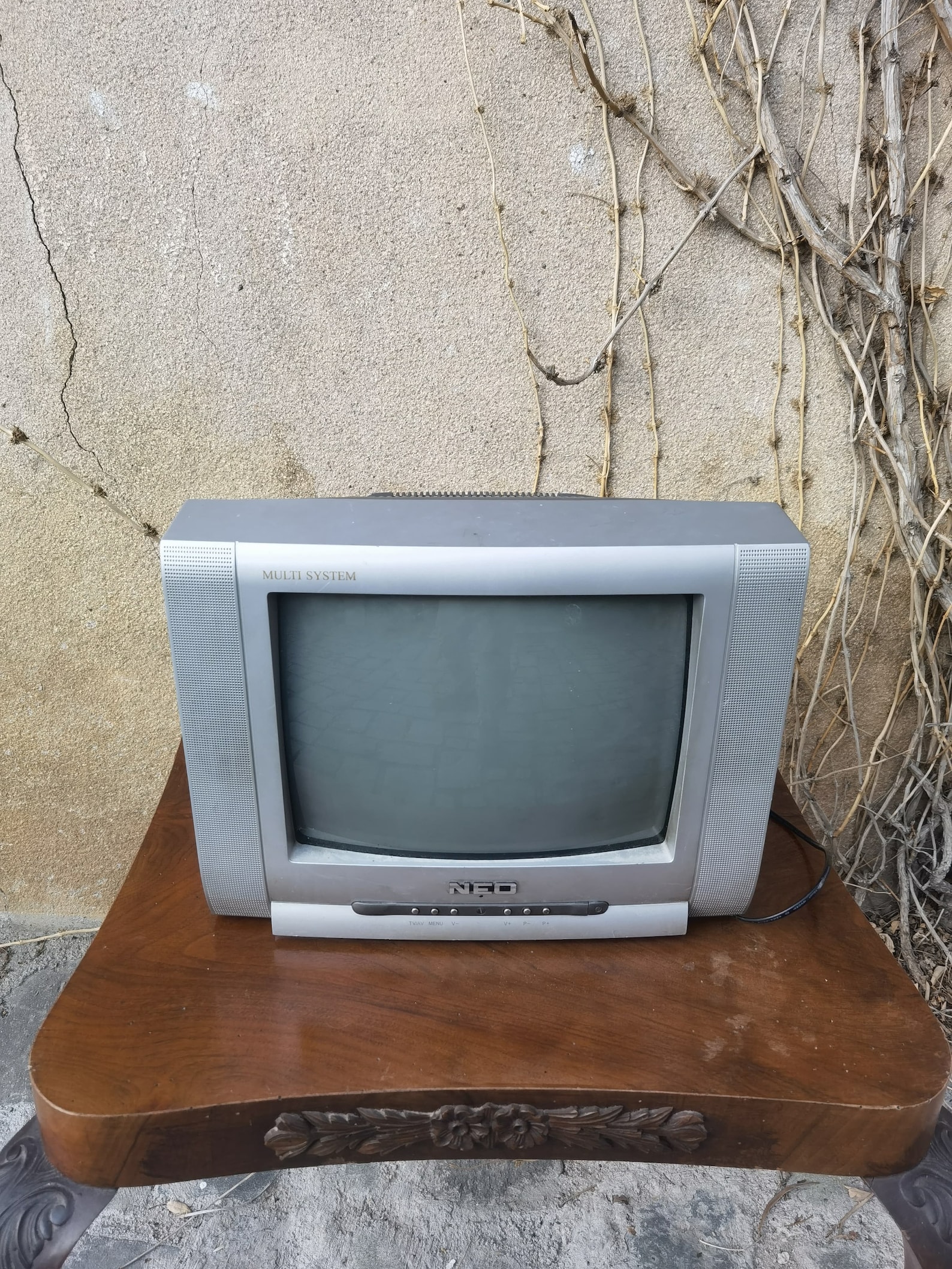 NEO Color Crt Television, Vintage Working Gaming TV, 1990's CRT ...