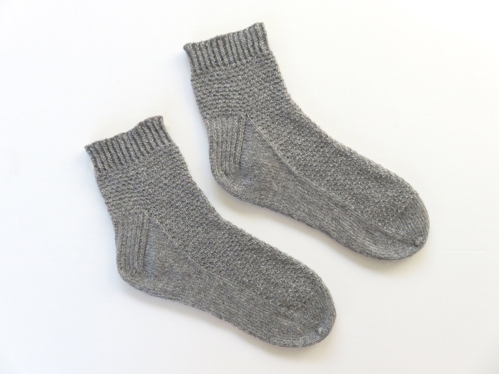 Knitting Pattern (PDF File) // Toe-up Sock Pattern // Seed Stitch Ankle ...