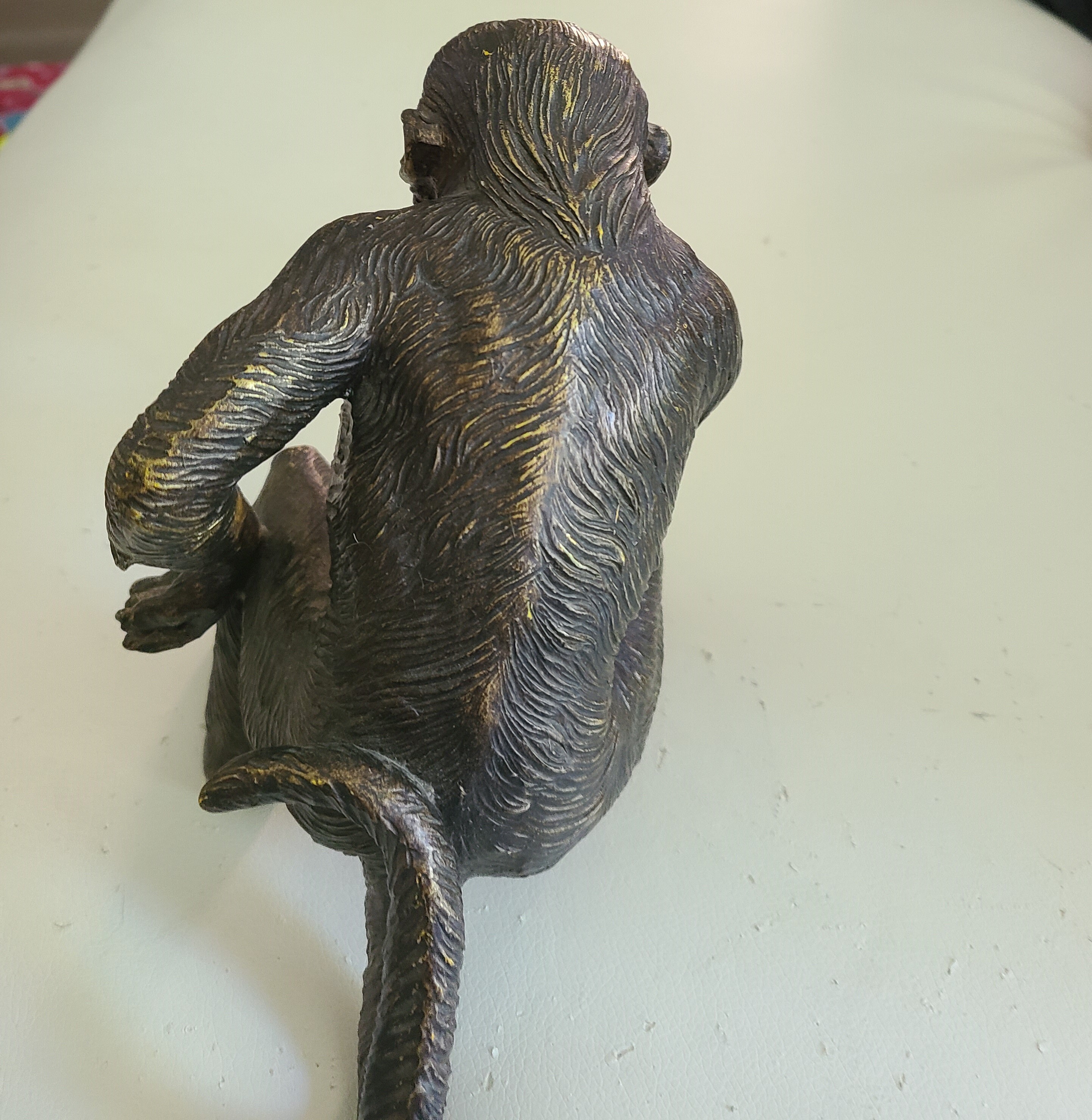 Sculpture Ape Gorilla Animal Statue Real Life Pose Table Top Decoration ...