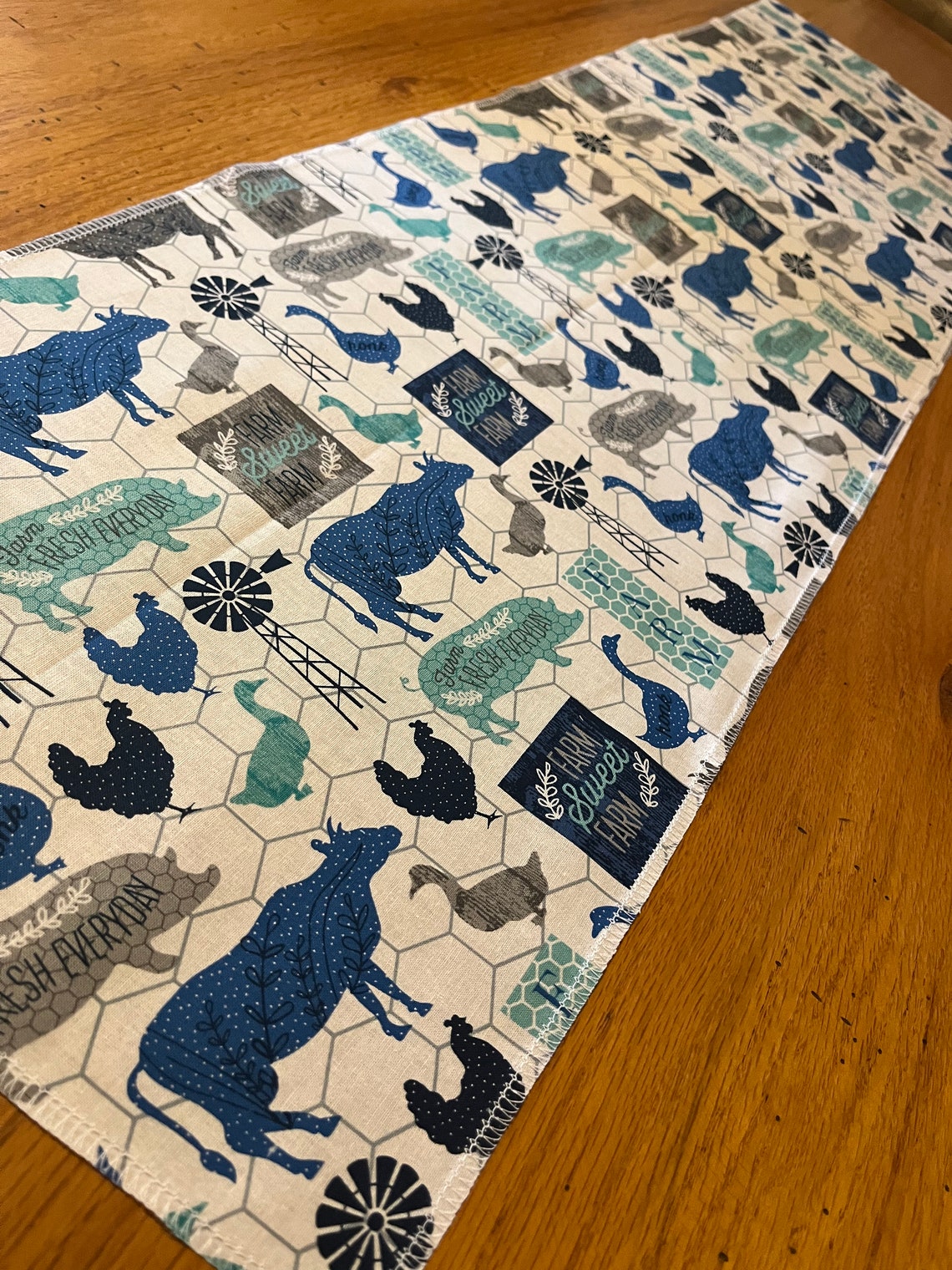 Chicken Cow Pig Farm Sweet Farm Runner . Table Topper Kitchen Bar Run ...