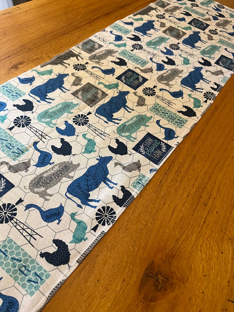 Chicken Cow Pig Farm Sweet Farm Runner . Table Topper Kitchen Bar Run ...