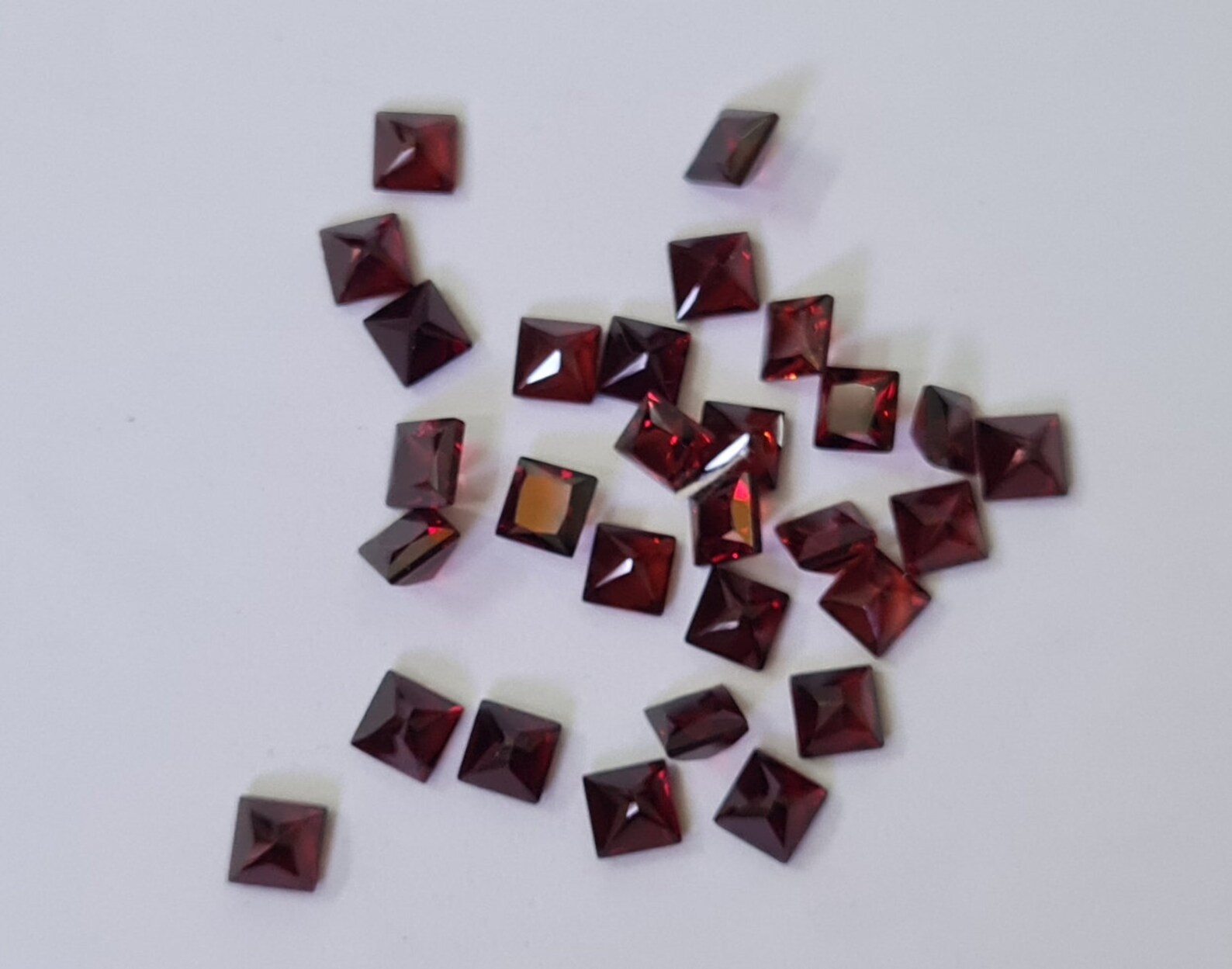 Natural Red Garnet Square Princess Cut 1.5mm1.75mm2mm2.25mm2.5.mm2 ...
