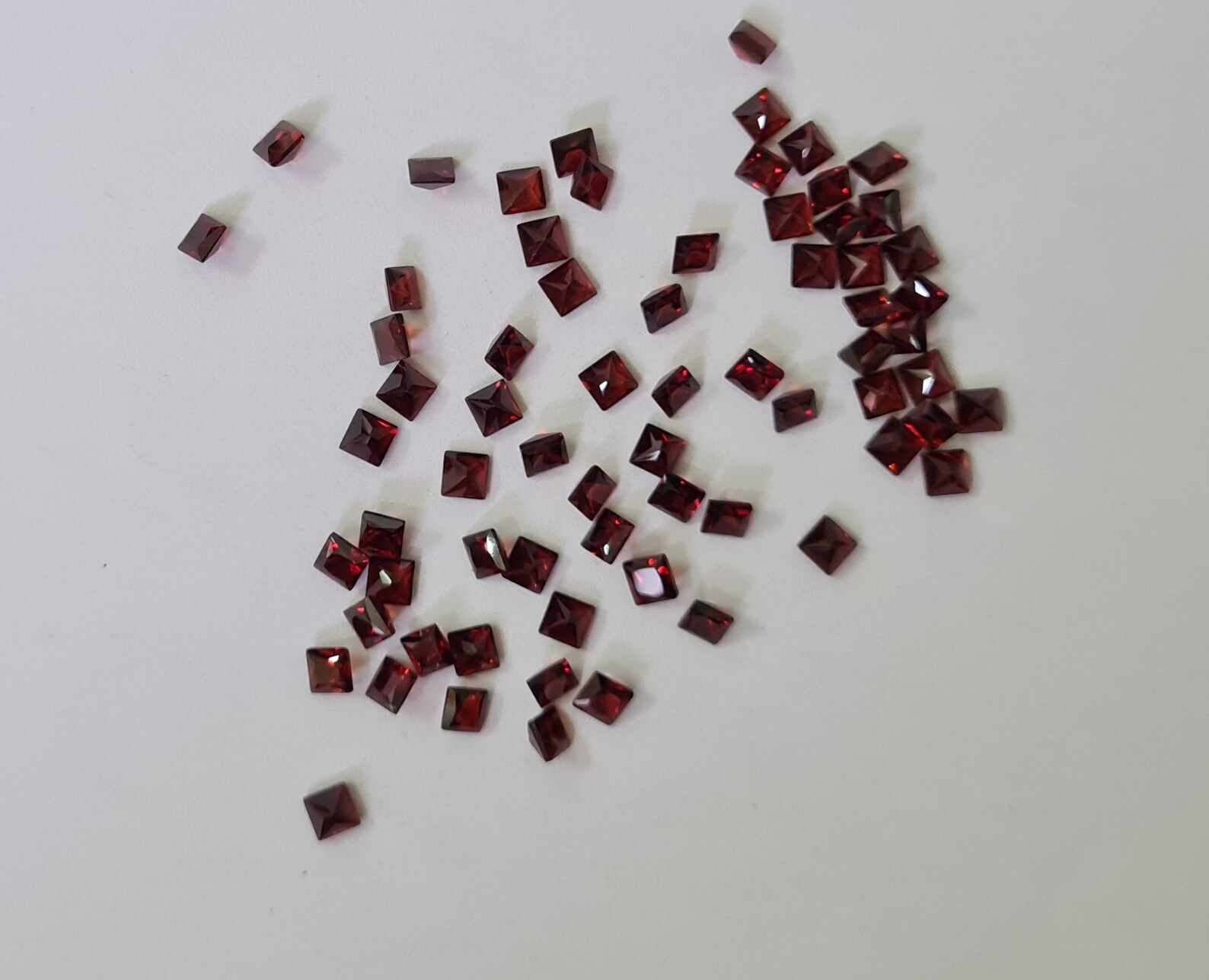 Natural Red Garnet Square Princess Cut 1.5mm1.75mm2mm2.25mm2.5.mm2 ...