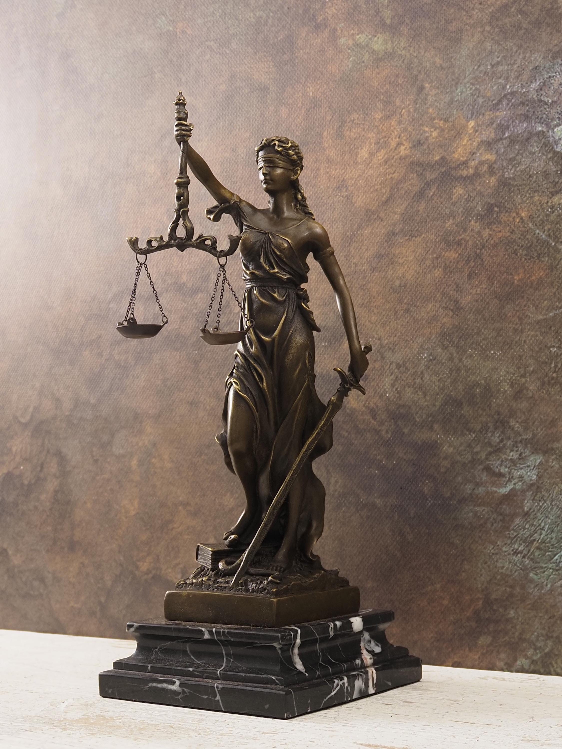Antique-style Justitia Bronze Statue: Lady Justice Sculpture on Marble ...
