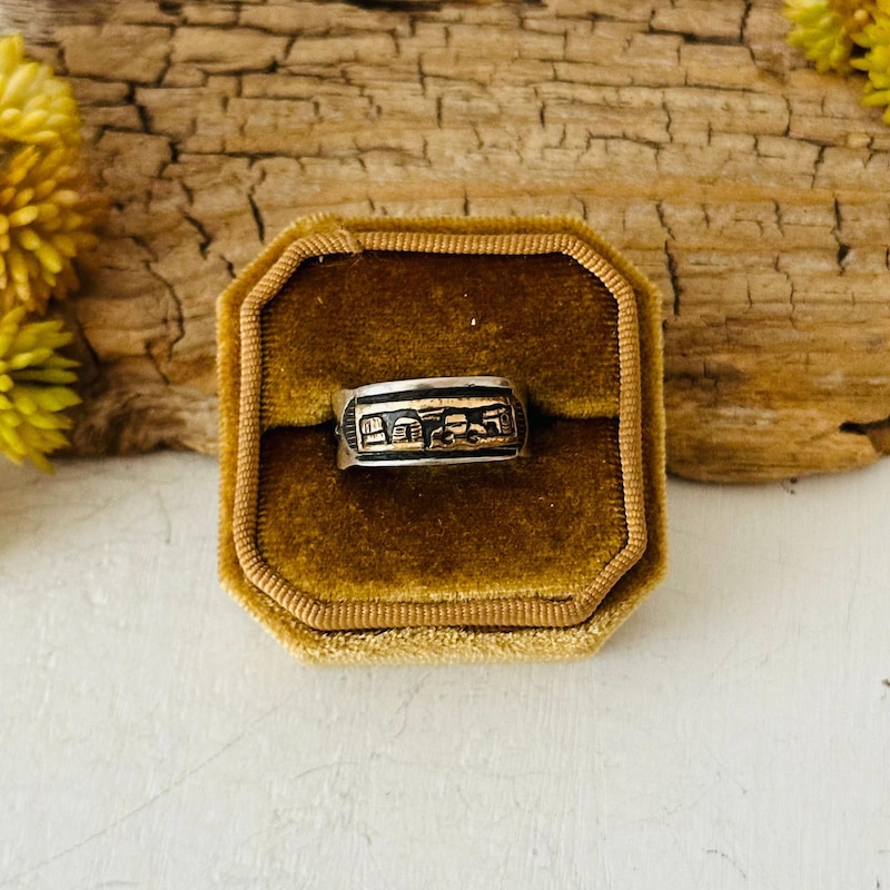 Storyteller Ring - Etsy