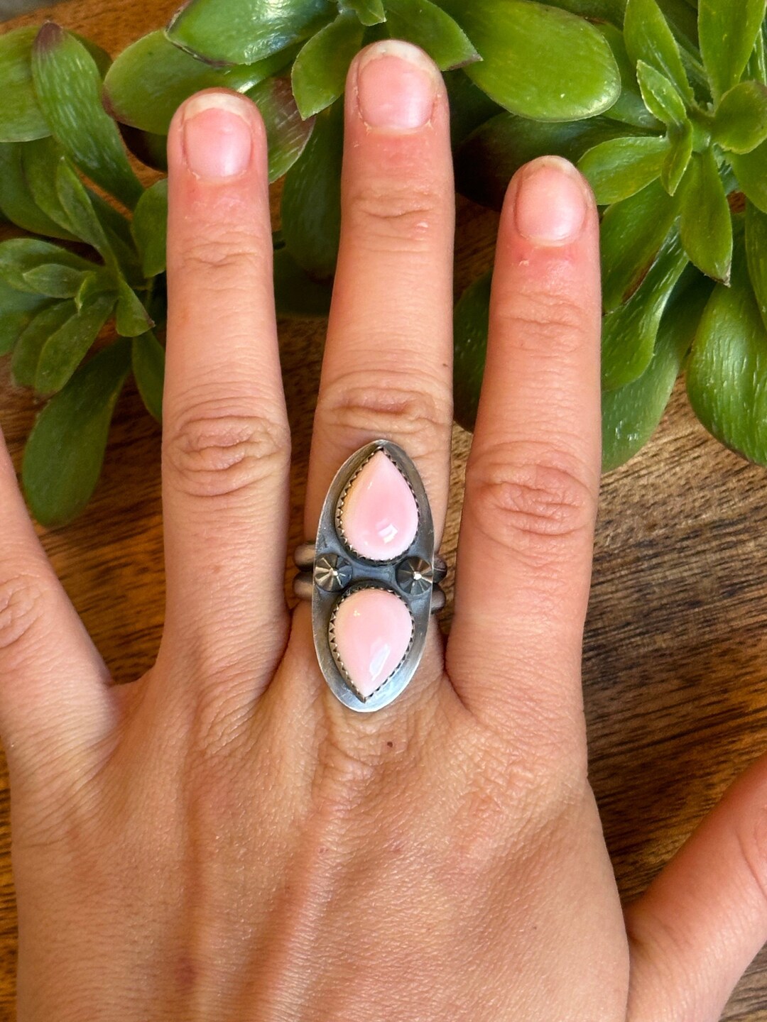 Navajo Made Pink Conch & Sterling Silver Ring - Etsy