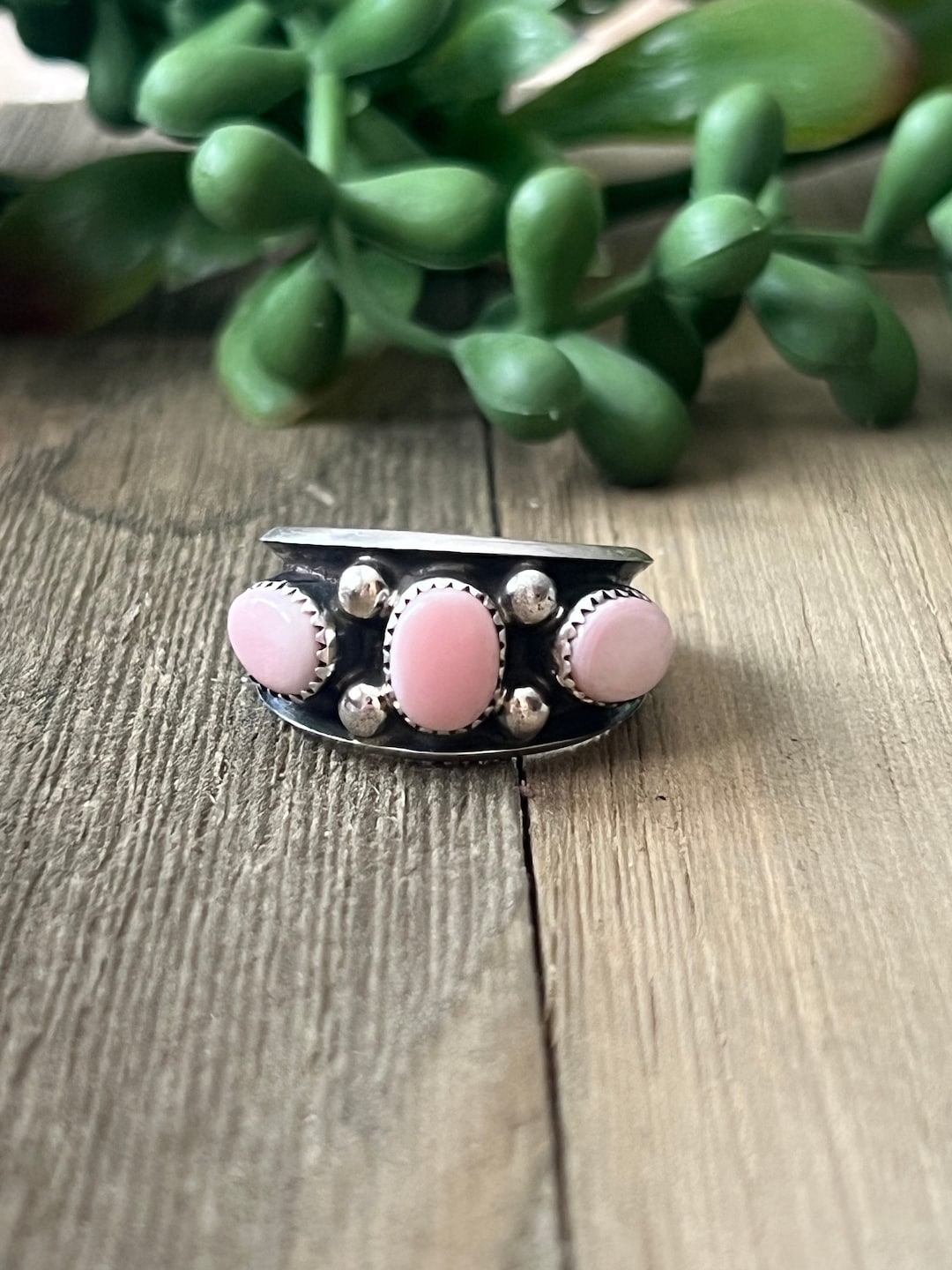 Navajo Made Pink Conch & Sterling Silver Ring - Etsy