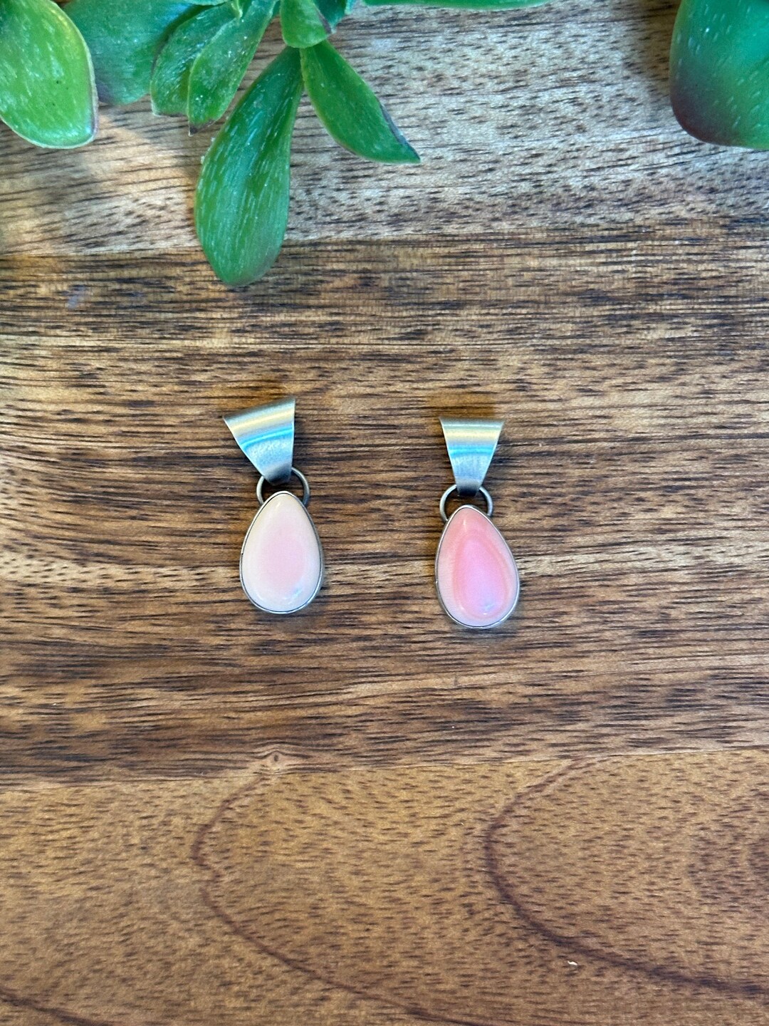 Navajo Made Pink Conch & Sterling Silver Pendant - Etsy