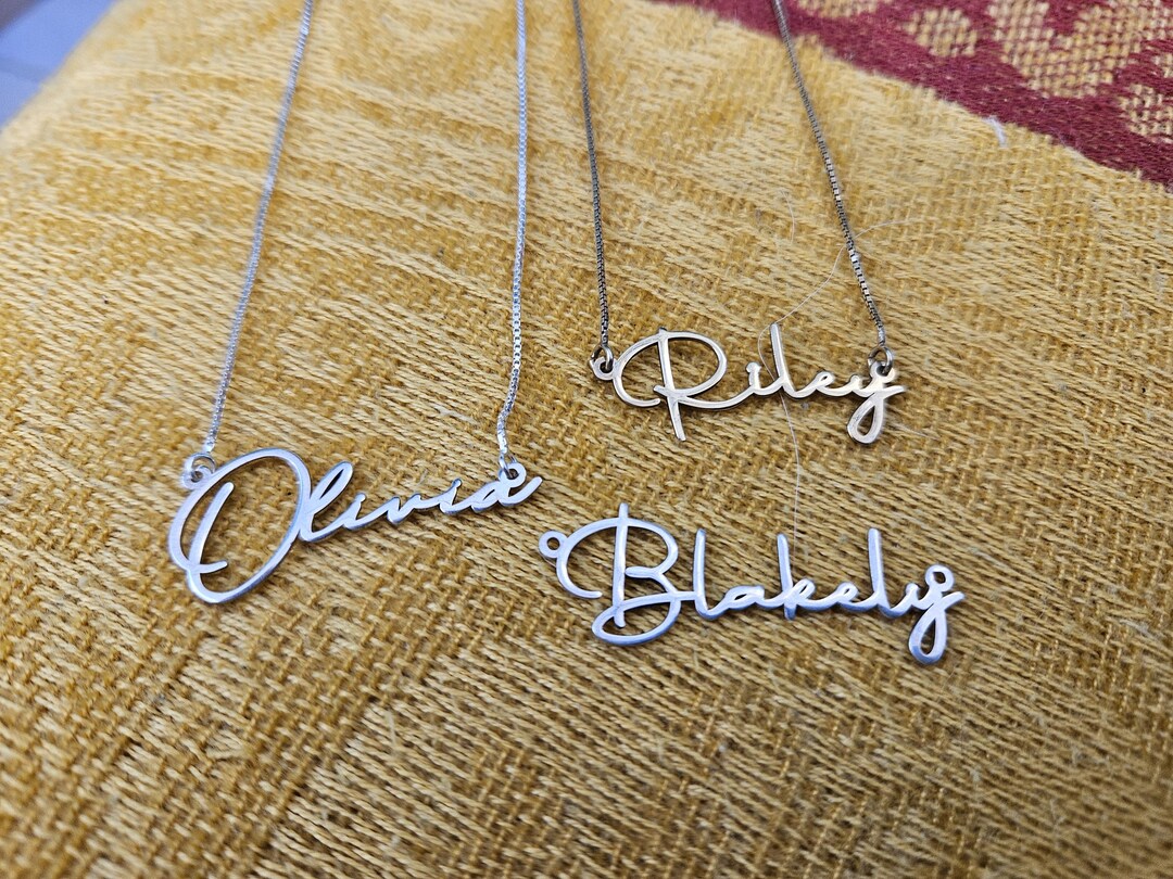 Gold Delicate Riley Style Cursive Name Chain - Etsy