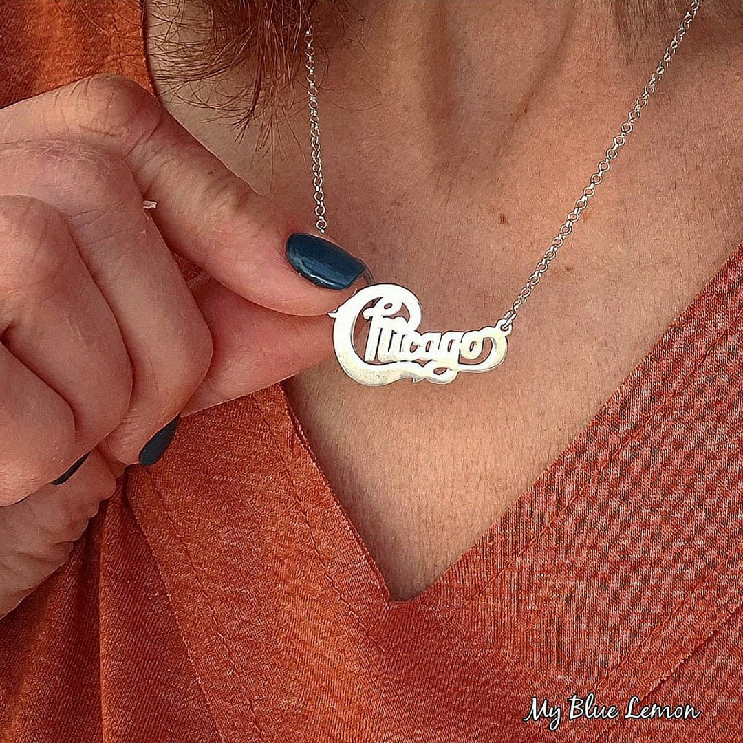 Sterling Silver Chicago Name Pendant Necklace - Etsy