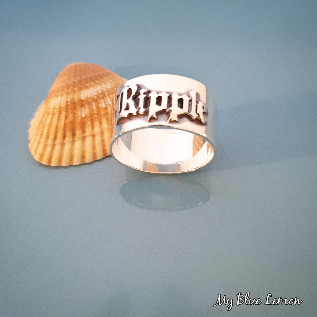 Personalized Sterling Silver Goth Ring - Old English Initial Ring - Etsy