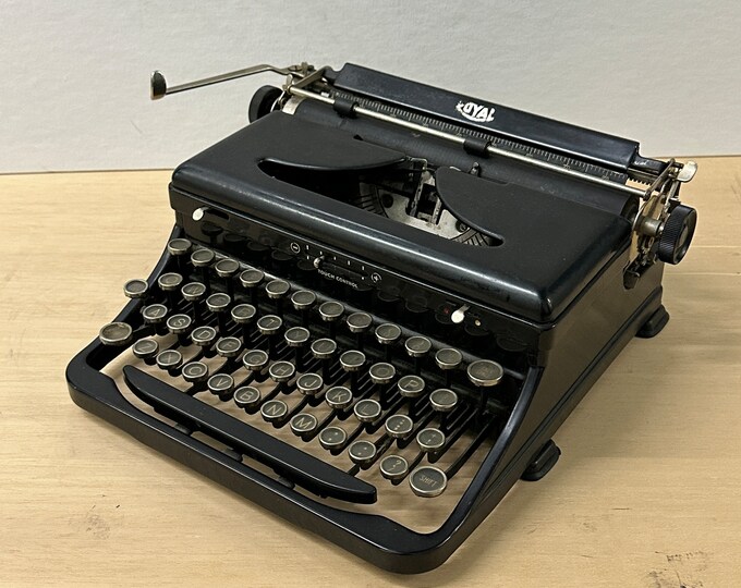 1930s Royal Model O Portable Typewriter in Working Condition With Case ...