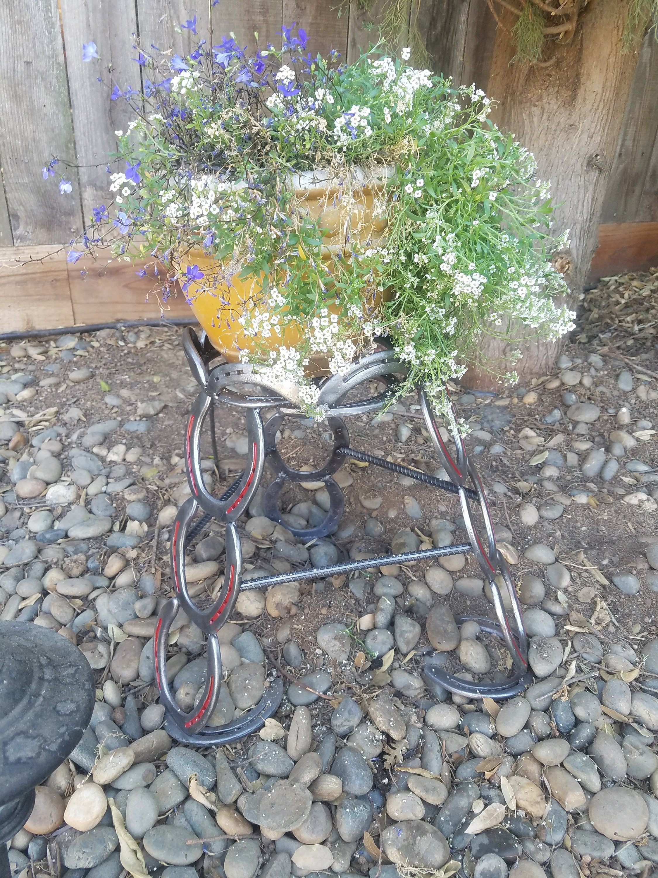 Horseshoe Flower Pot Stand - Etsy