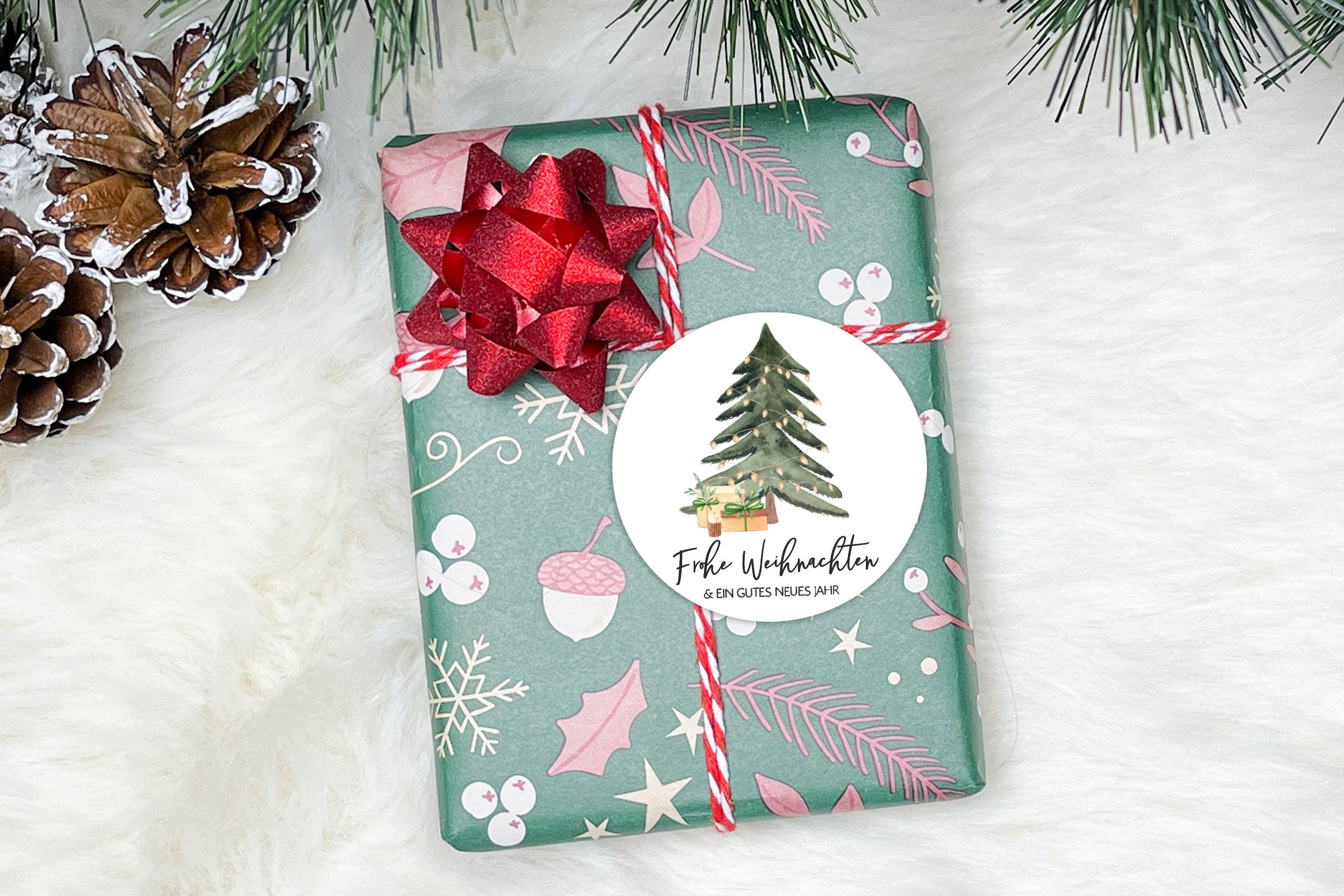 Ab 10 Frohe Weihnachten Weihnachtsbaum Sticker 4cm Etiketten Aufkleber ...