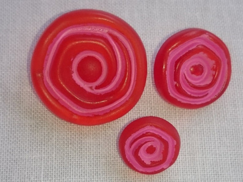 3 Botones, botón flor, botón rosa, botón rojo, botón violeta, botón ...