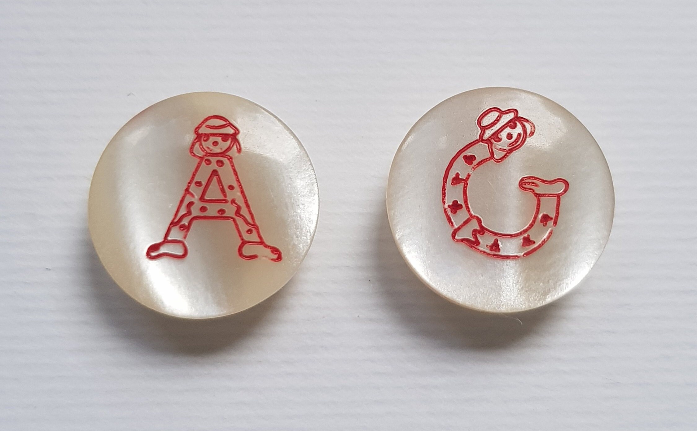 10 Buttons. Letter Buttons. Children's Buttons. Buttons With the Letter ...