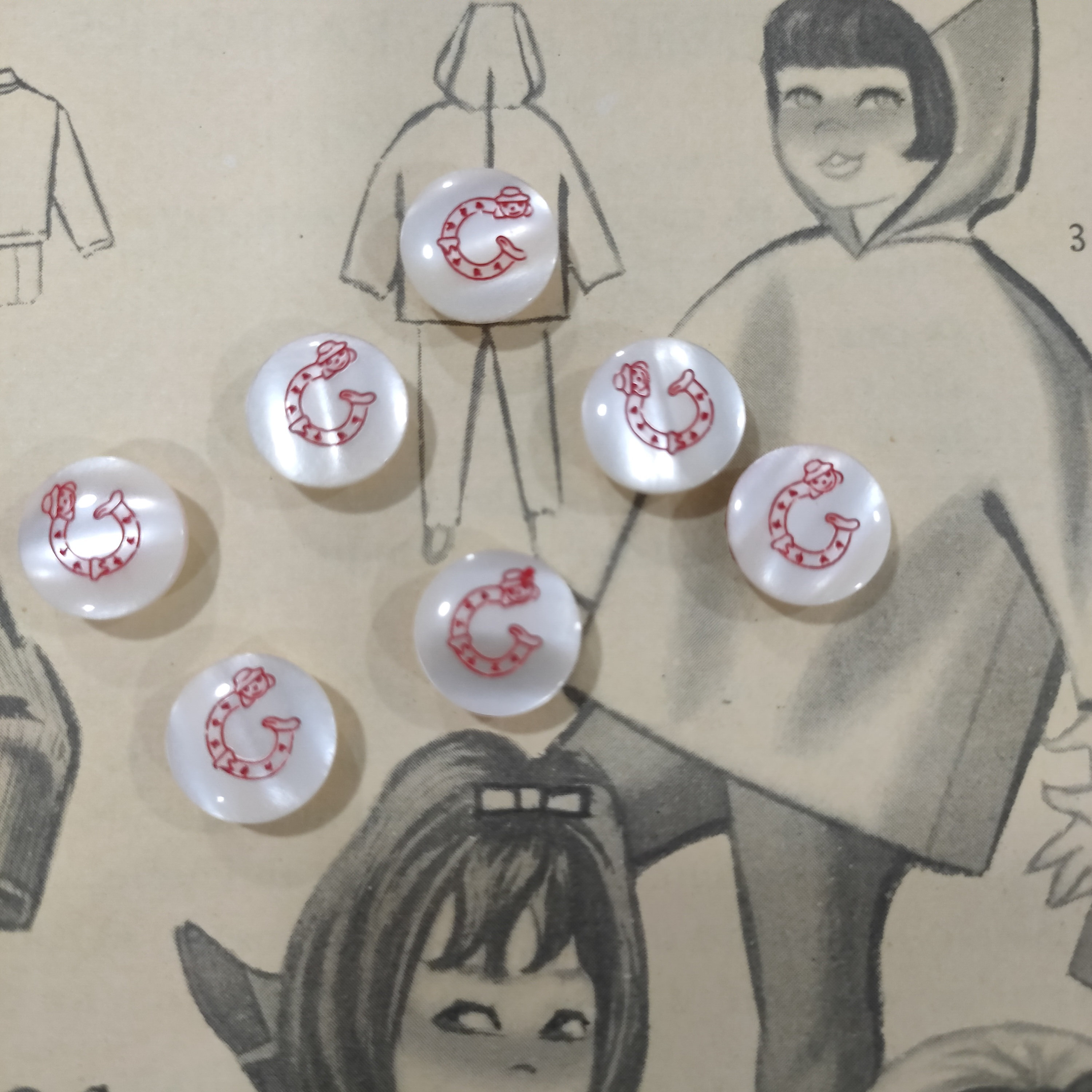 10 Buttons. Letter Buttons. Children's Buttons. Buttons With the Letter ...