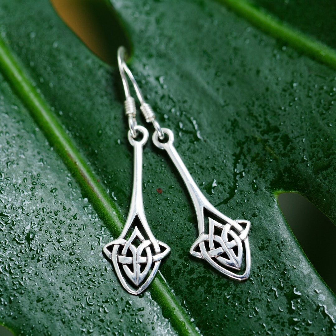 Suvani 925 Sterling Silber Lange Tropfen Dreifaltigkeit keltische ...