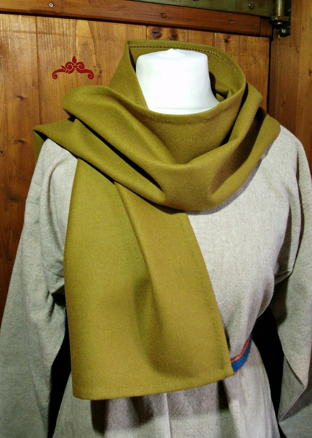 Focal for Romans Made of Green Wool, Hand-sewn, Roman Scarf, Scarf for ...