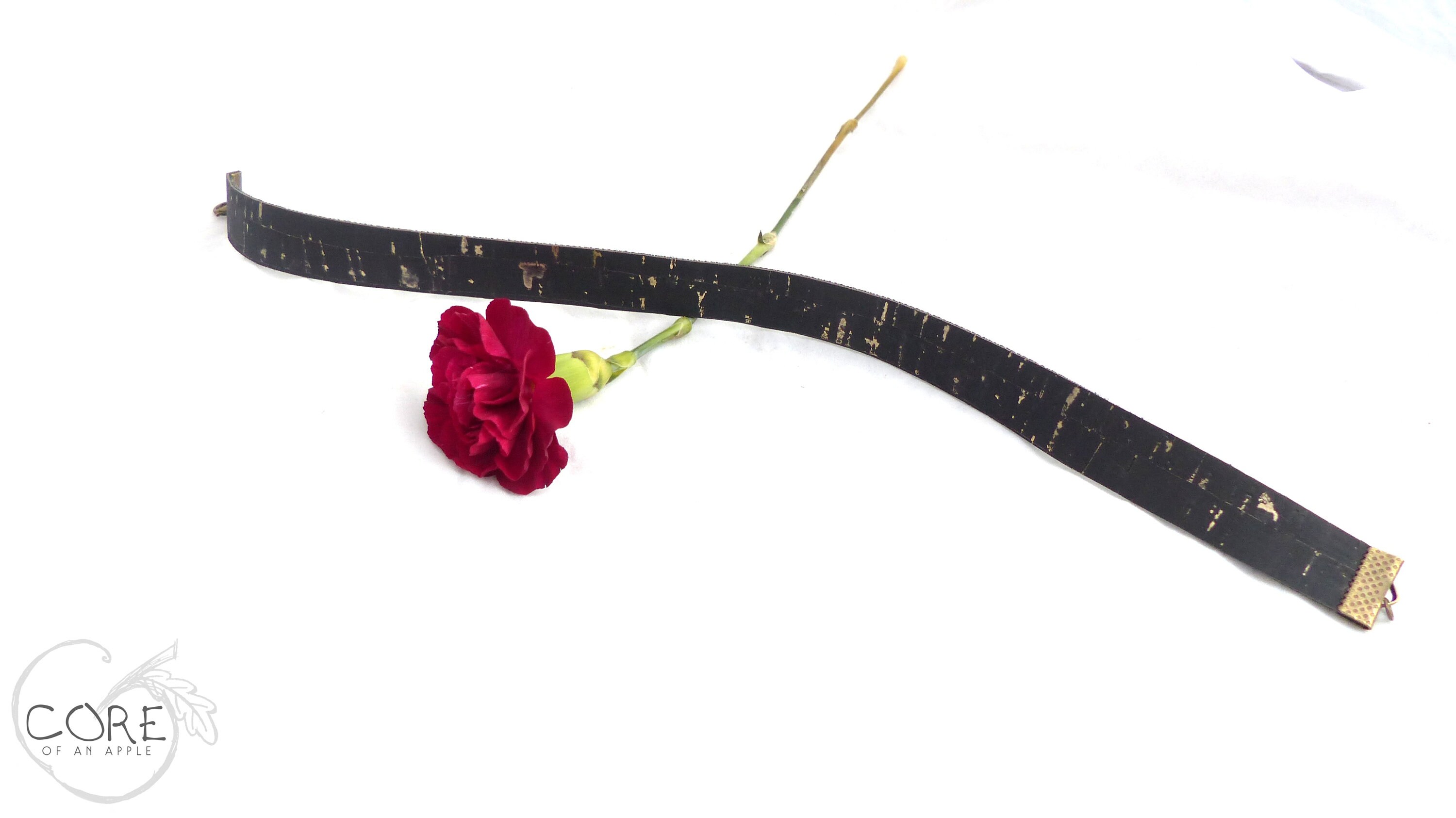 Collar de corcho negro y dorado - Etsy España