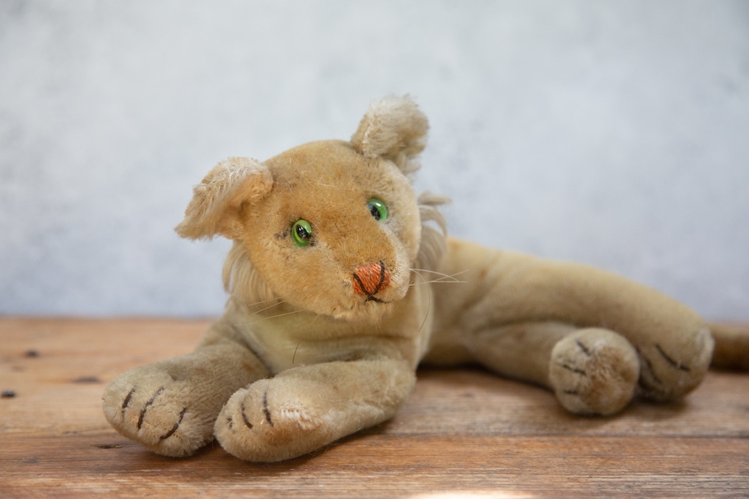 Vintage Steiff Lion Cub. Green Fluorescent Glass Eyes. Stuffed Toy ...