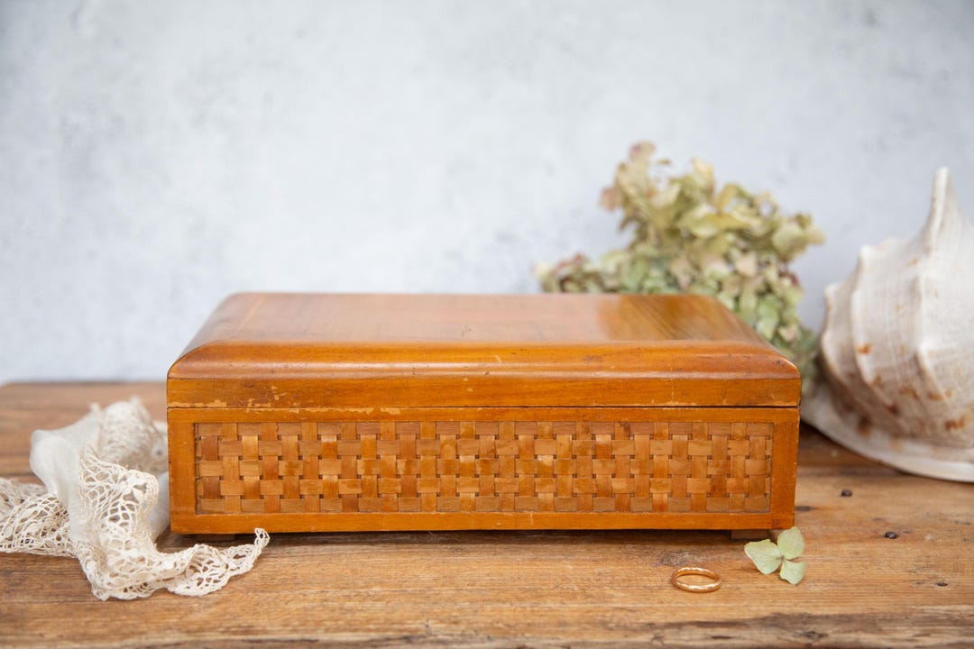 Royal Jamaica Wooden Cigar Case. Large Latticework Box. Warm Tones ...