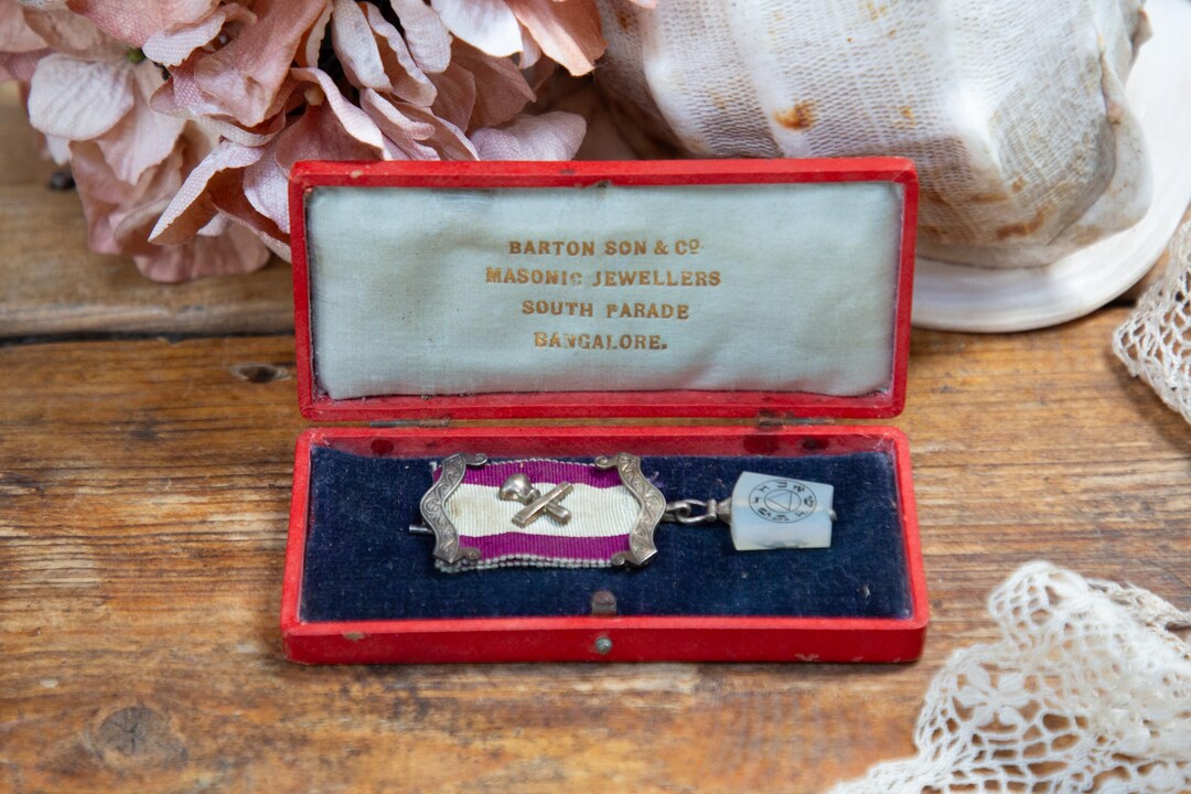 Indian Masonic Medal & Original Box: Silver Plated Badge; Bangalore ...
