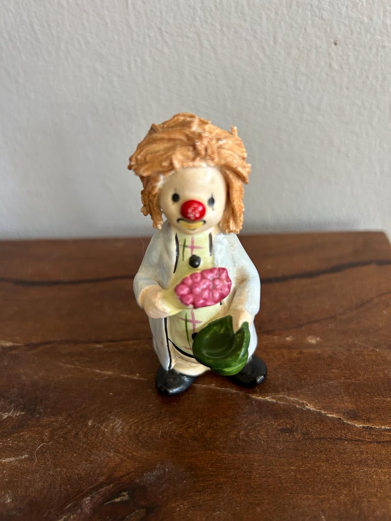 Enesco Porcelain Clown Spaghetti Hair Holding Hat and Flowers 1984 ...