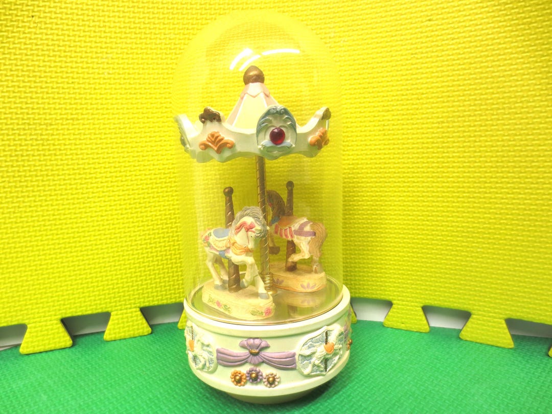 MUSICAL CAROUSEL, Music HORSES, Music Boxes, Music Toys, Carousel ...
