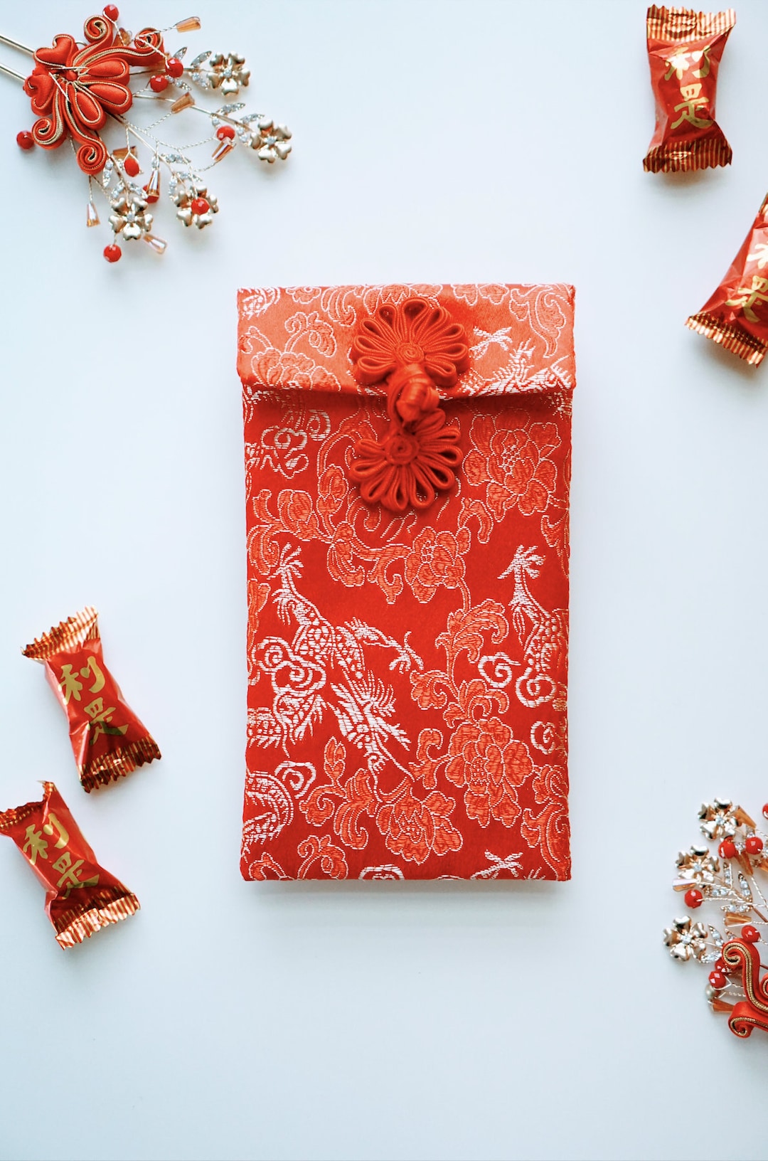 5 Luxe Chinese Red Envelopes | Brocade Dragon Wedding Red Envelopes ...