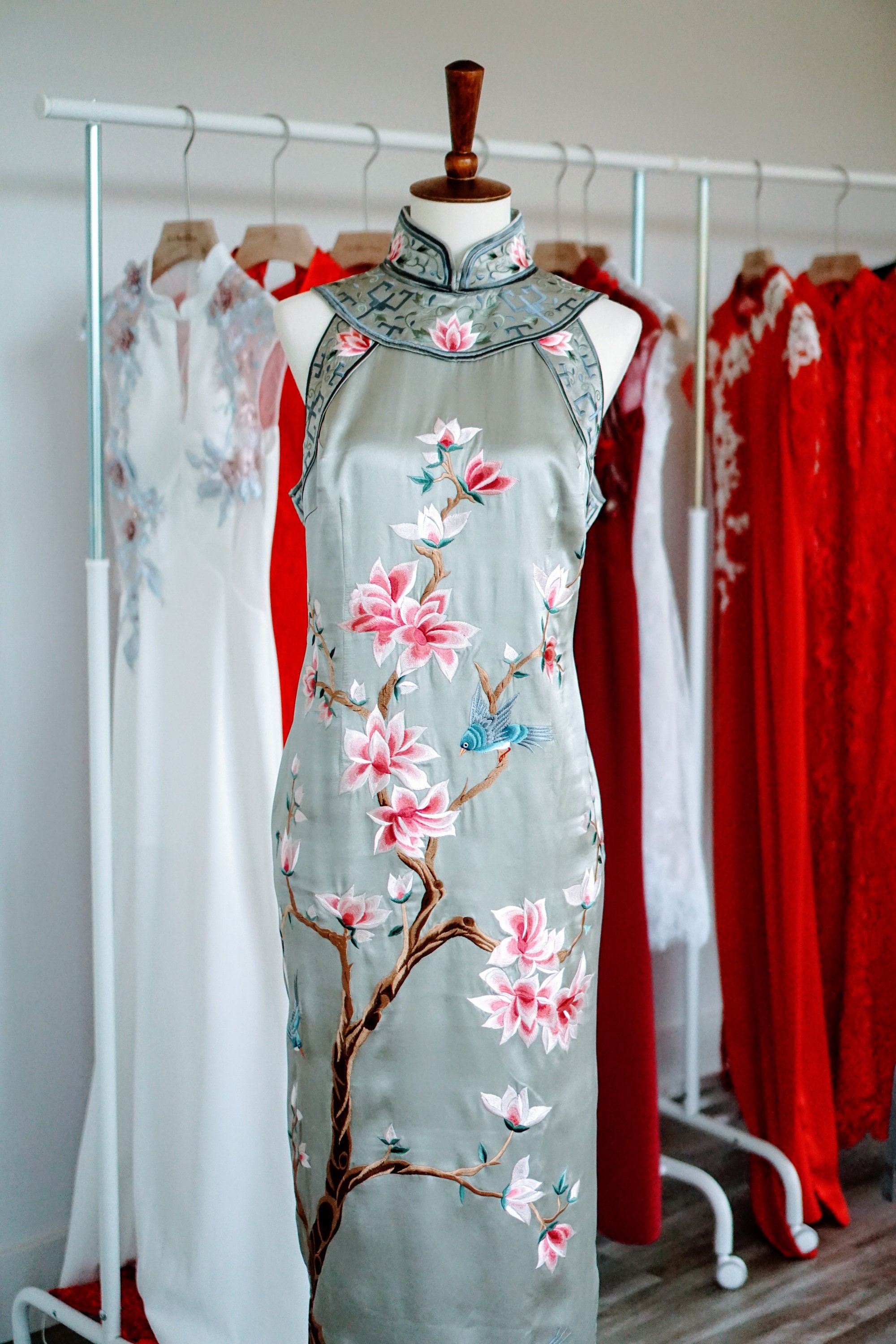 Custom Cheongsam | Modern Chinese Wedding Dress | Traditional Qipao ...