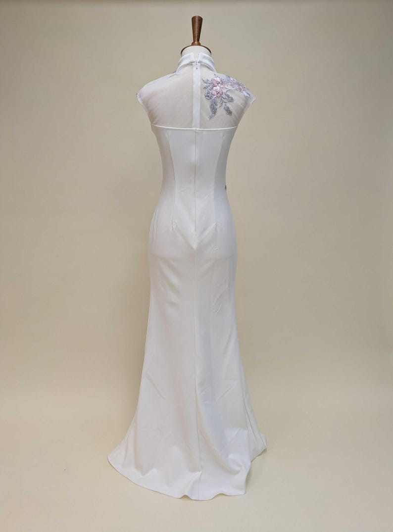 White Chinese Sample Wedding Dress, White Floral Modern Cheongsam ...