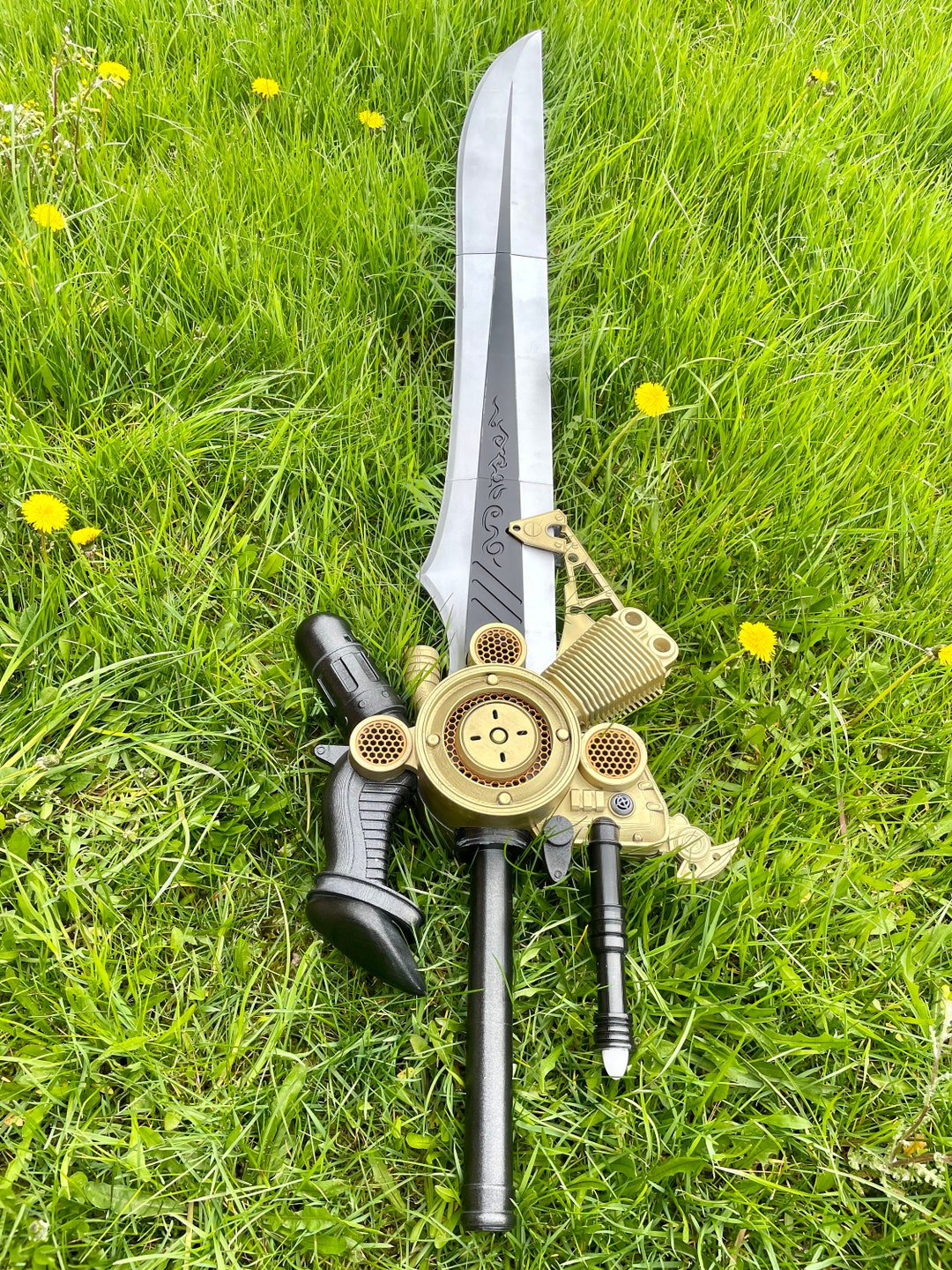 Final Fantasy 3D Printed Engine Blade Prop - Etsy