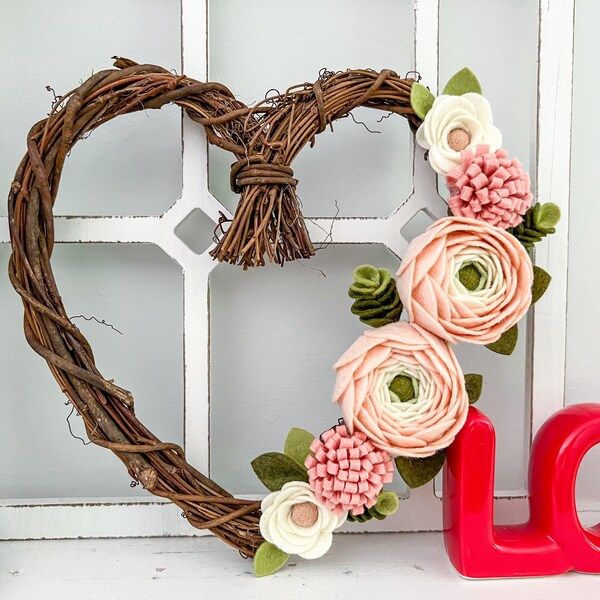 Flower Heart Wreath - Etsy