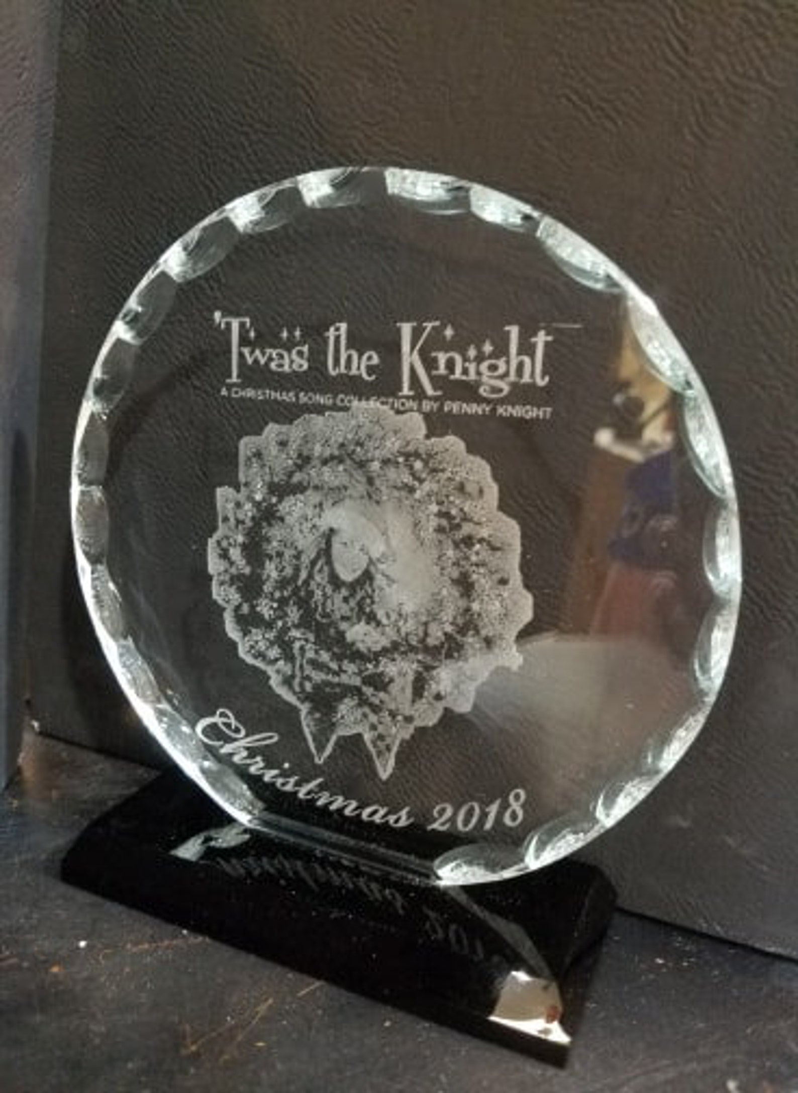 Custom Round Glass Plaque Personalized for Any Occasion - Etsy