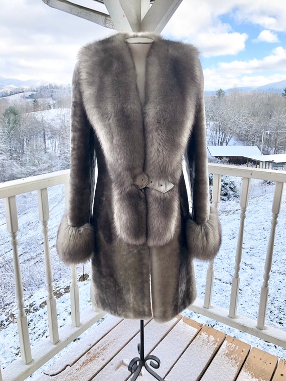 Stunning!! Sheared RUSSIAN LAMB with FOX Collar and C… - Gem